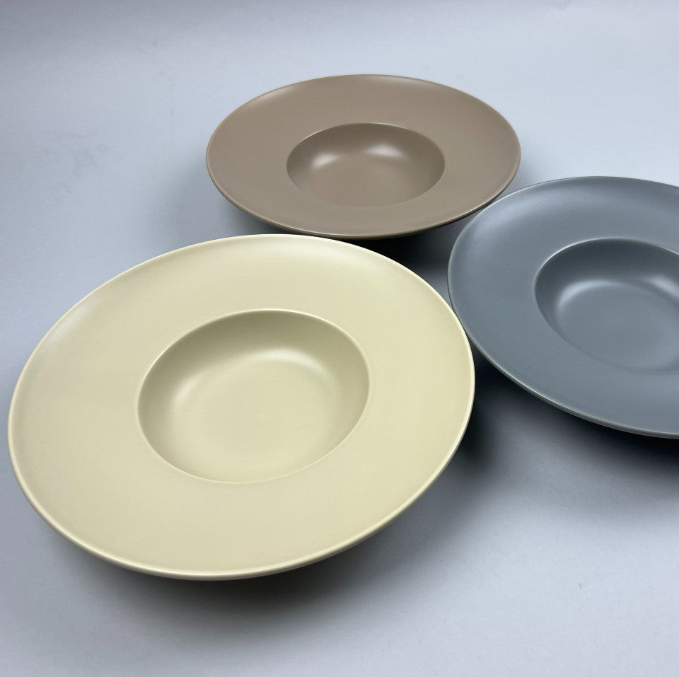 Matte Gray, Brown, Beige Straw Hat Plate / Pasta Dish / Wide-Rim Bowl